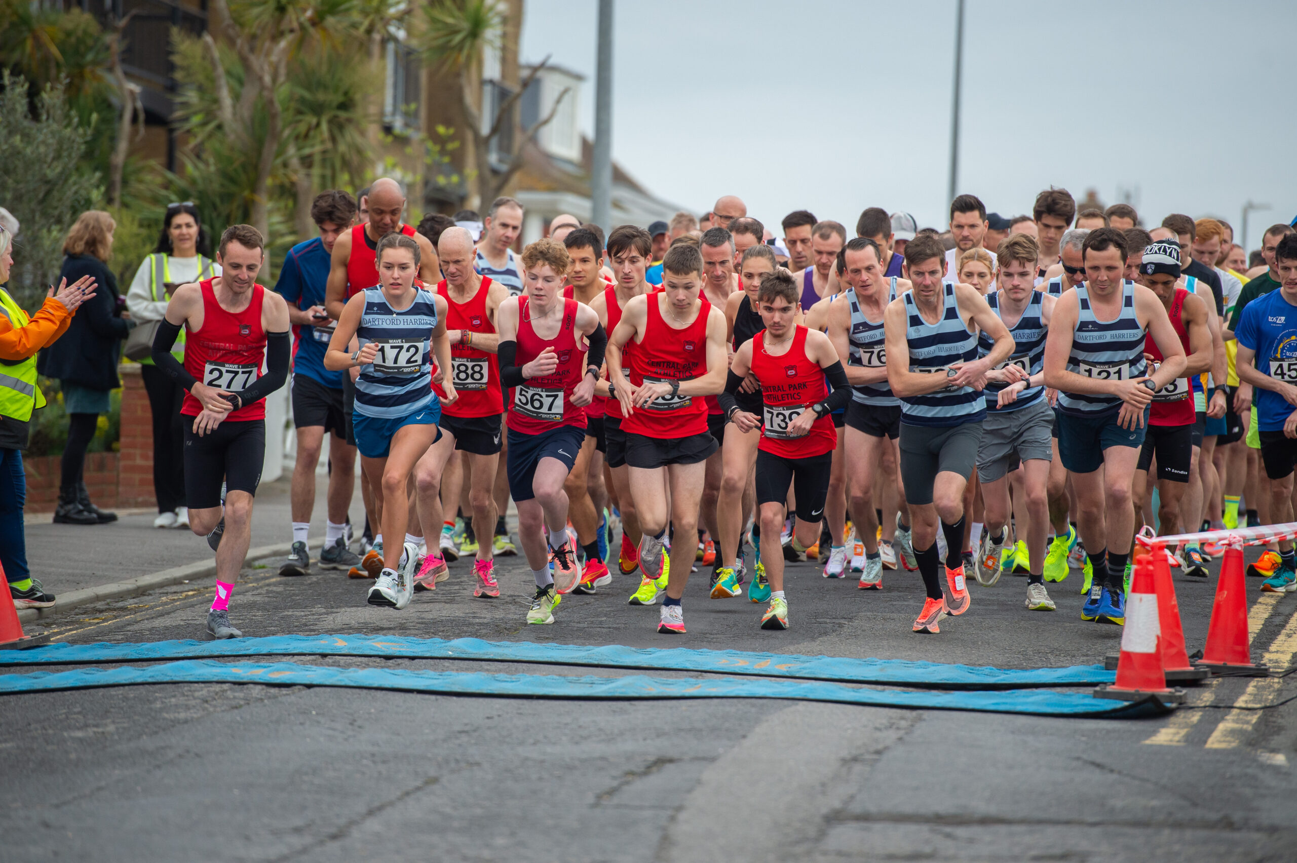 Runners flock to seaside for popular Furley Page Whitstable 10K race ...
